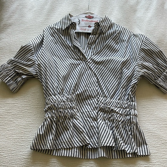 Marc Jacobs | Tops | Marc Jacobs Top | Poshmark